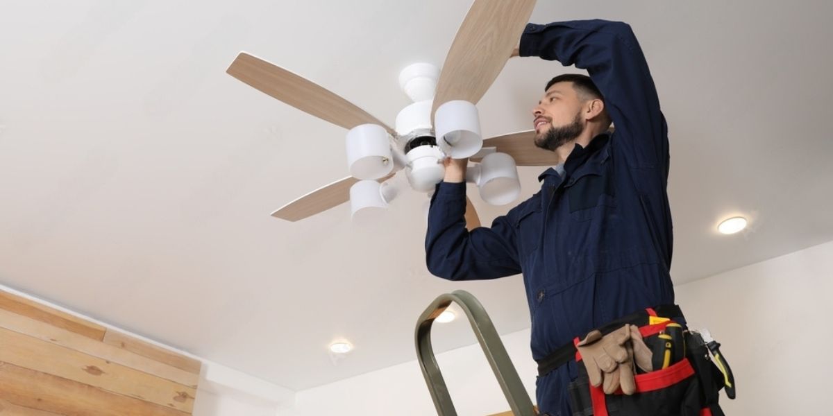 Installer Un Ventilateur De Plafond